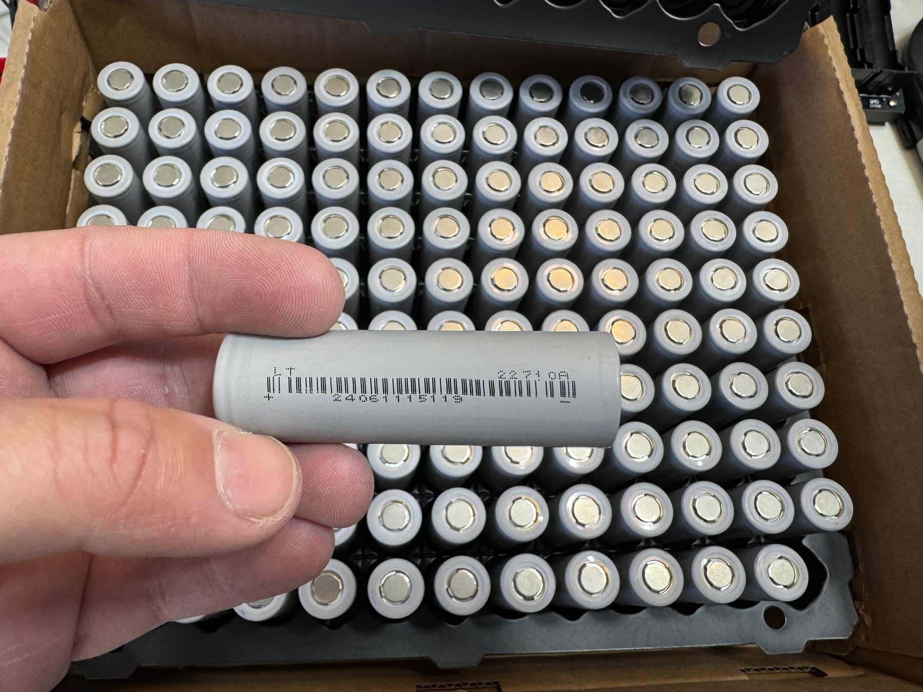 Ampace JP40 (LT21700A) - Ultimate Performance Tab-less 70A 21700 Batte